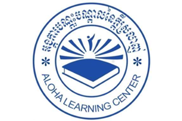 គ្រូបង្រៀនកុំព្យូទ័រ with Aloha Learning Center
